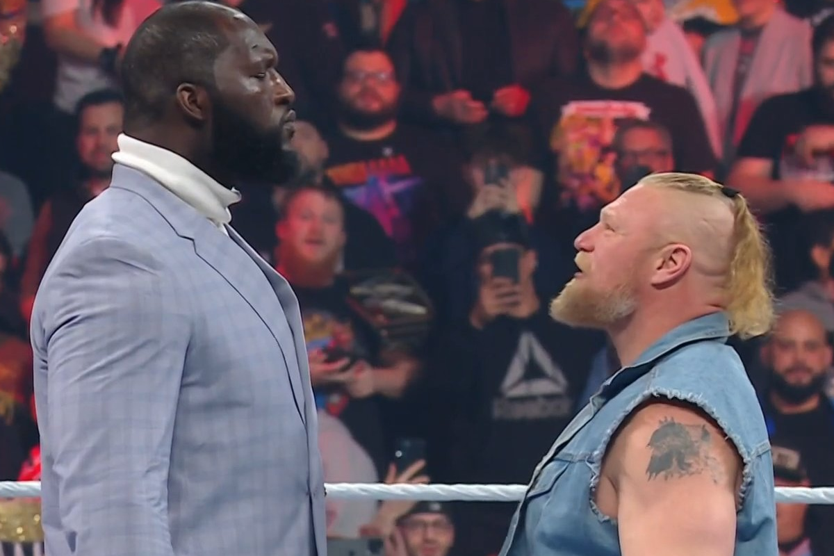 Omos y Brock Lesnar se encuentran cara a cara | Superluchas