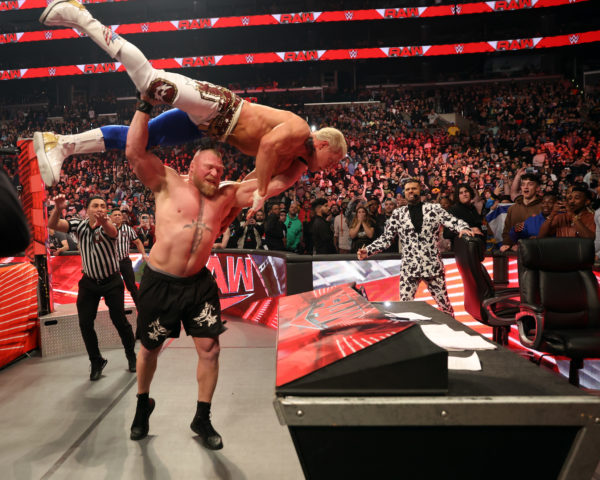 Endeavor estaría complacido con polémica en último RAW | Superluchas