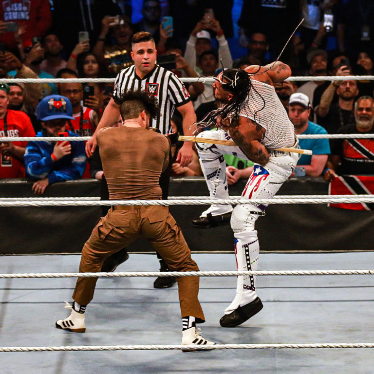 Bad Bunny vs. Damian Priest fue un éxito para WWE | Superluchas