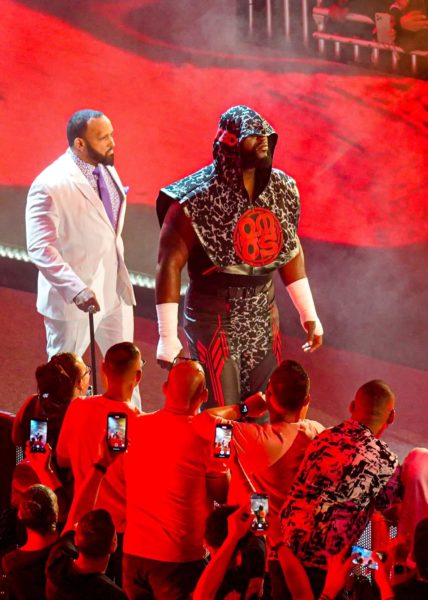 En WWE están muy felices con Omos tras Backlash | Superluchas
