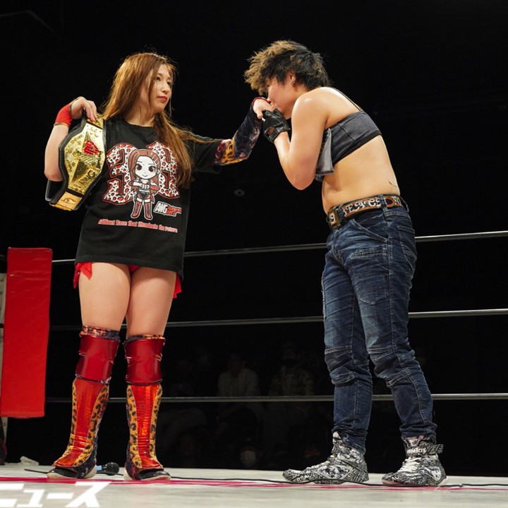 Actwres girl’Z: «Step 18» CHIAKI, retadora al cetro | Superluchas