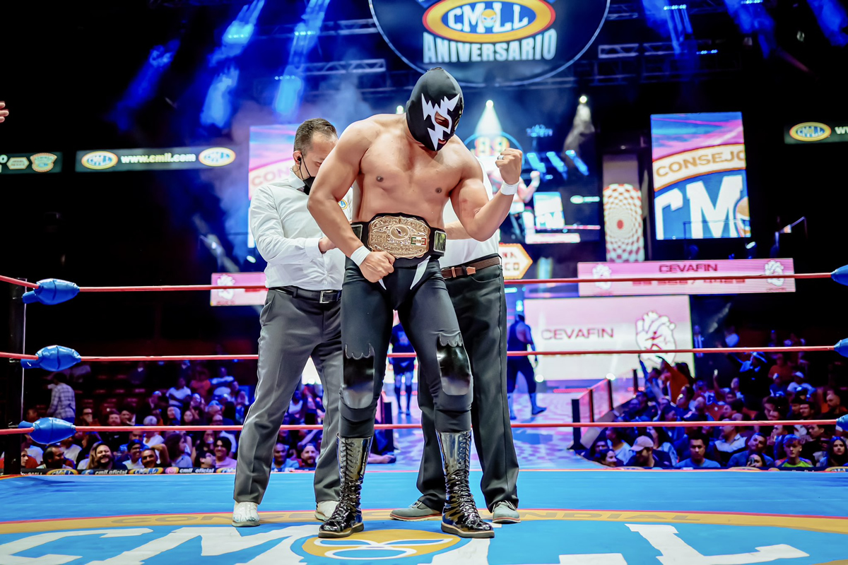 CMLL: Star Black sorprende y se convierte en nuevo Campeón Nacional ...