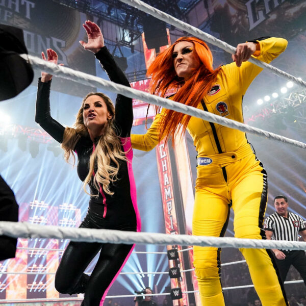 Trish Stratus revela cómo nació su rivalidad con Becky Lynch | Superluchas