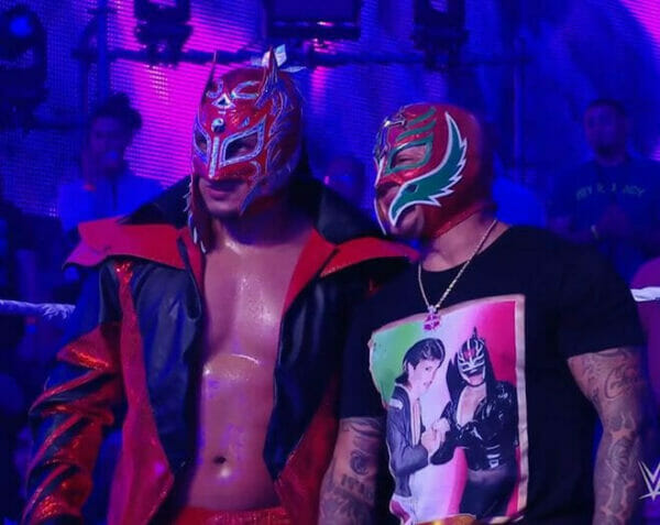 Rhea Ripley ayuda a Dominik Mysterio a retener ante Dragon Lee ...