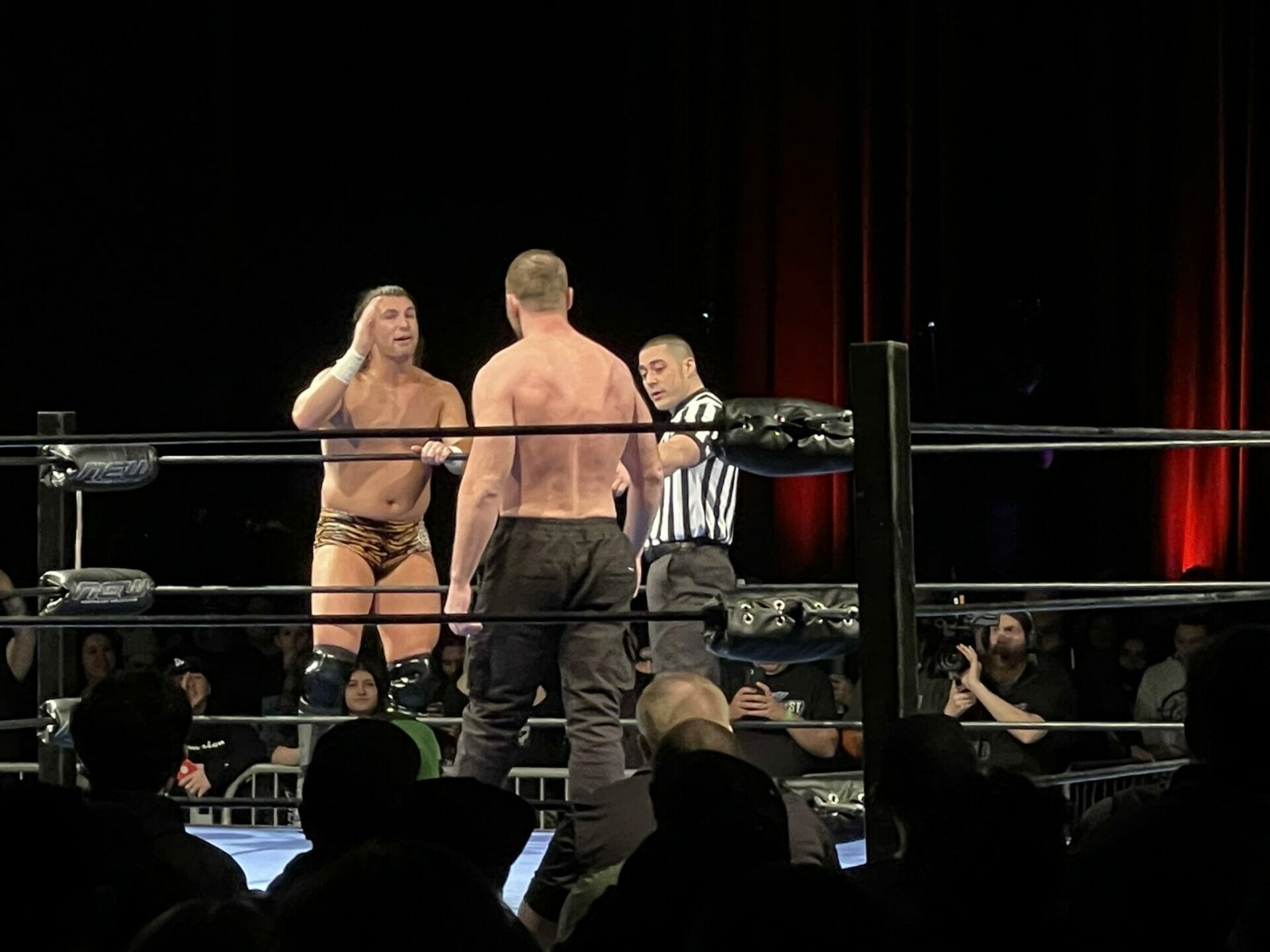 La lucha libre necesita más líderes como Jon Moxley | Superluchas