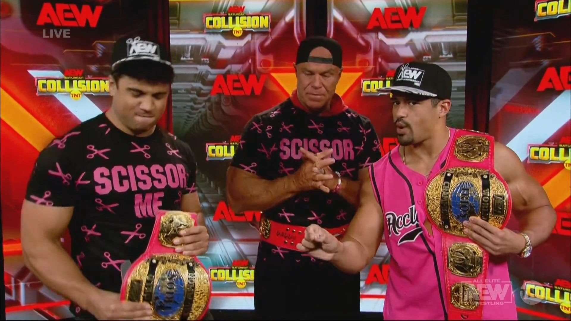 BULLET CLUB Gold nuevos Campeones de Tríos AEW | Superluchas