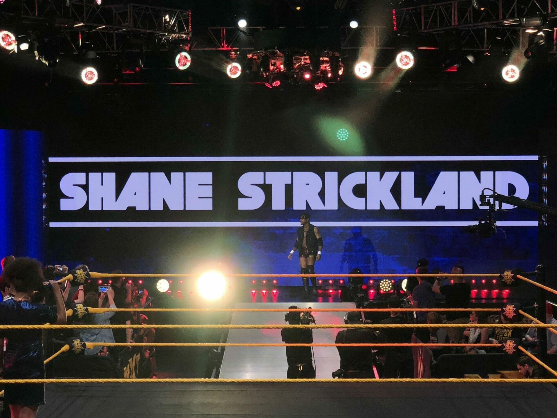 Swerve Strickland: las diferencias entre WWE y AEW | Superluchas