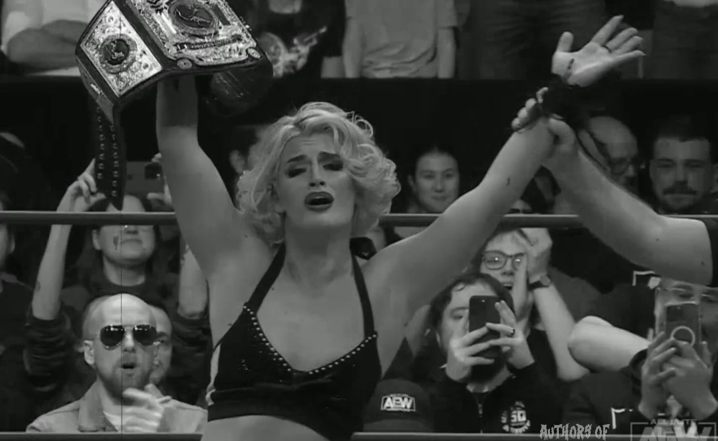 Toni Storm retuvo una vez más el Campeonato Femenil AEW | Superluchas Toni Storm retuvo una vez más el Campeonato Femenil AEW | Superluchas