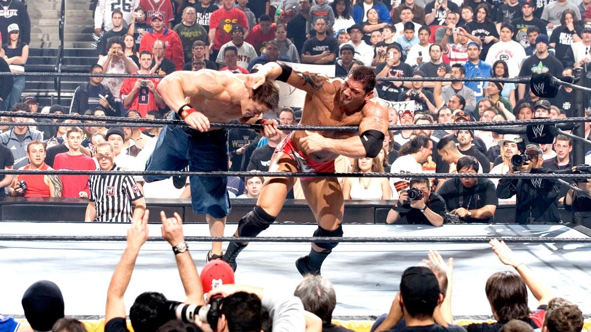 John Cena recuerda aquel accidentado final de Royal Rumble de 2005 ...