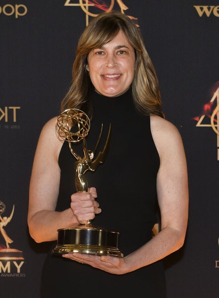 Jennifer Pepperman escribiría las promos de Mercedes Moné en AEW