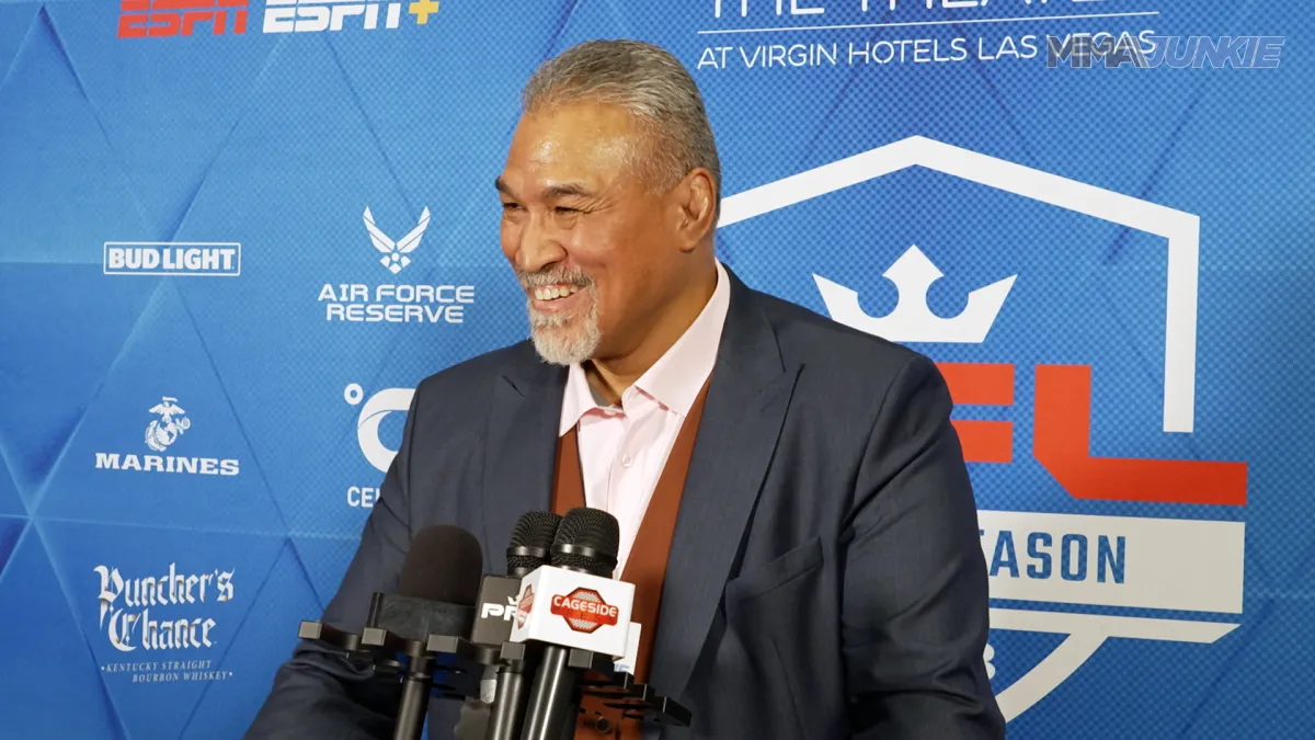 Ray Sefo, aborda la frustración de Gegard Mousasi | Superluchas