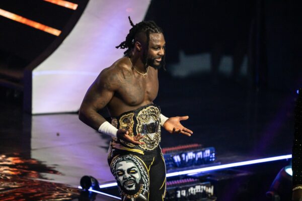 Swerve Strickland: «Todos ganamos el título de AEW» | Superluchas