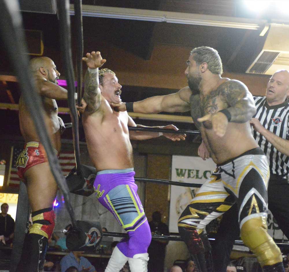 BEEF, nuevo Campeón AAW tras vencer a Davey Vega | Superluchas