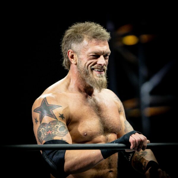 El extraño autógrafo que firmó Adam Copeland | Superluchas