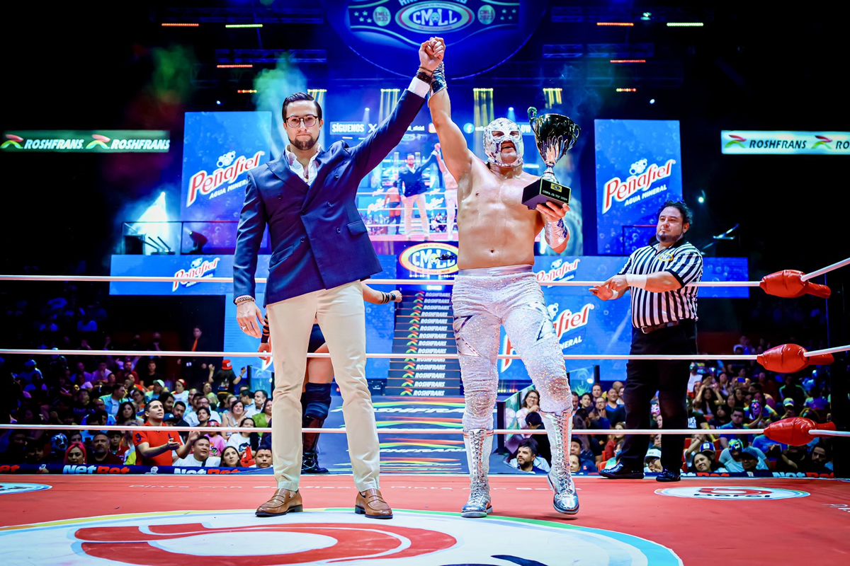 Star Jr. se lleva la Copa Jr. VIP del CMLL | Superluchas