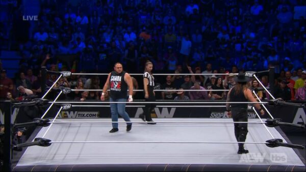 Chris Jericho derrota a Samoa Joe en lucha callejera | Superluchas