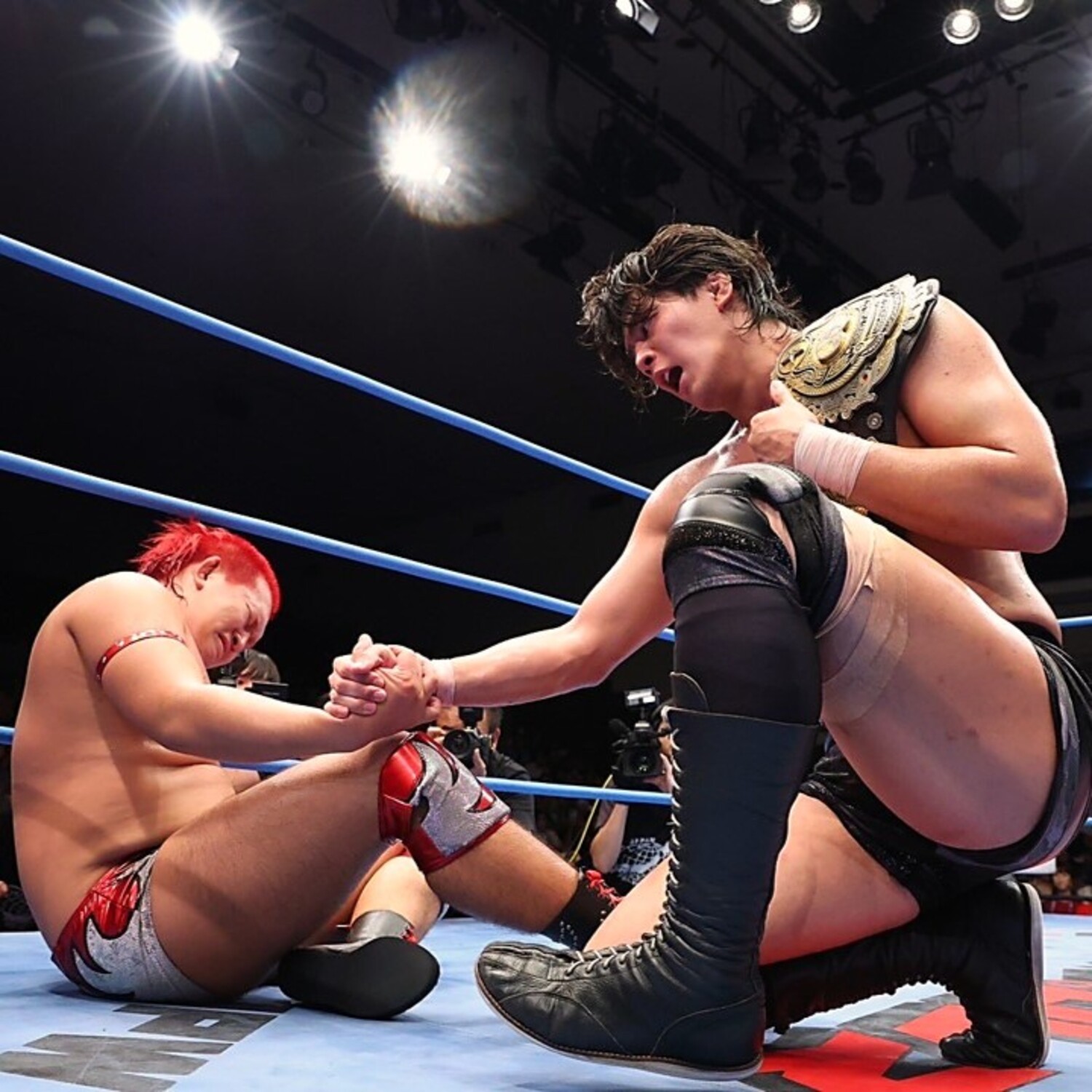 AJPW: Anzai defiende la Triple corona por 4ta vez | Superluchas