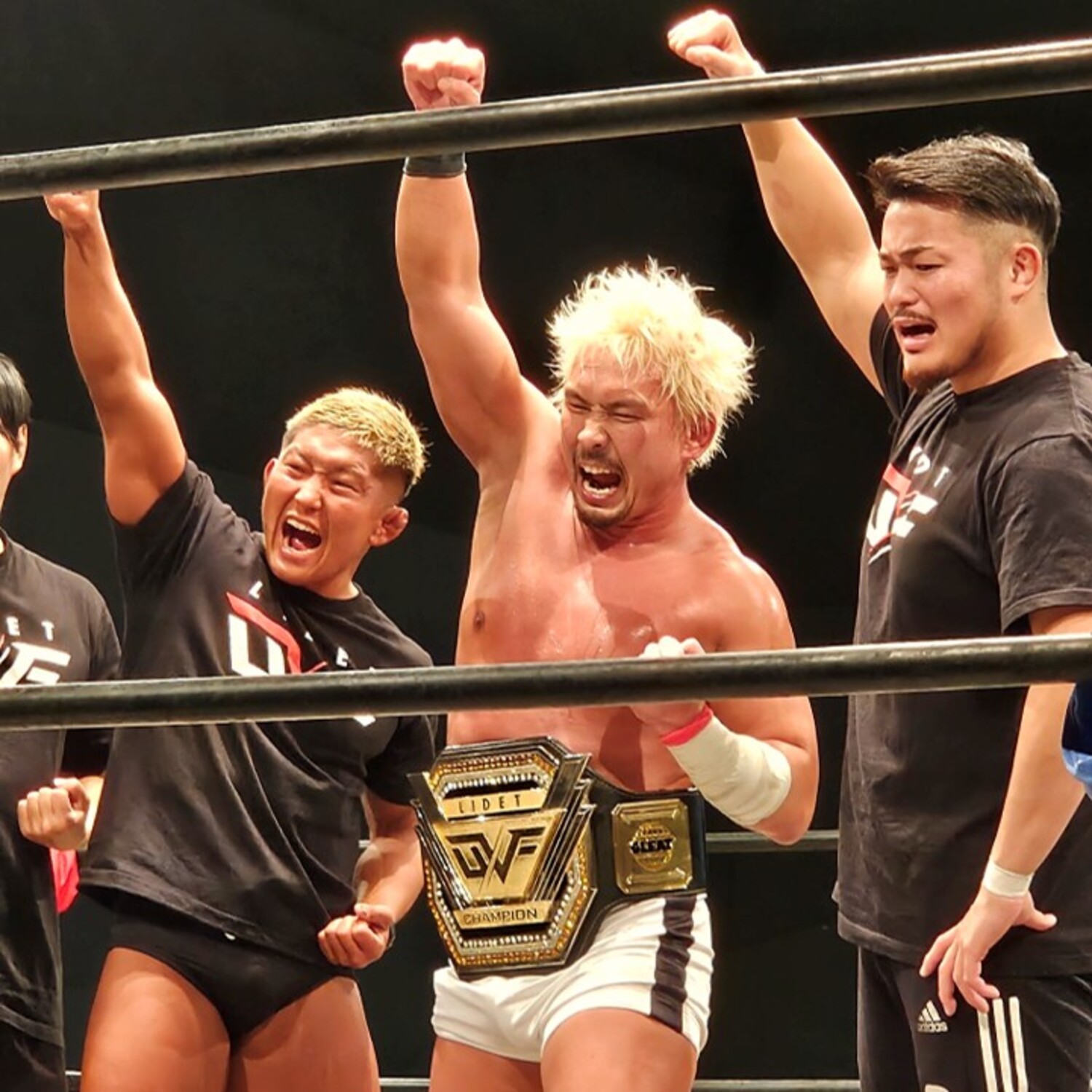 GLEAT: Katsuhiko Nakajima retiene su título | Superluchas