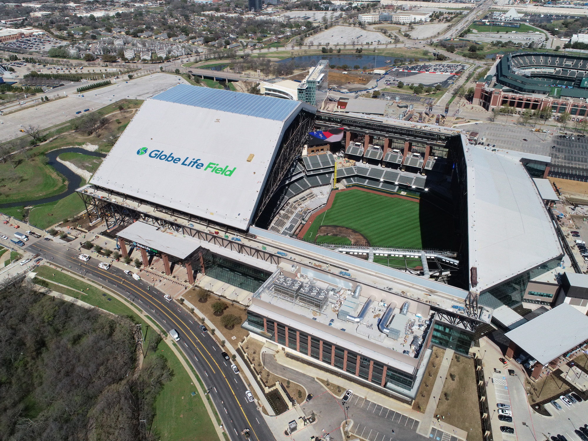 Tony Khan cree que AEW All In: Texas llenará el Globe Life Field