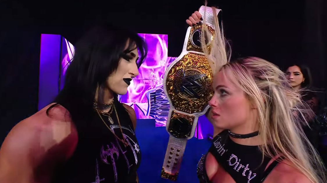 Liv Morgan retuvo ante Iyo Sky el título mundial | Superluchas
