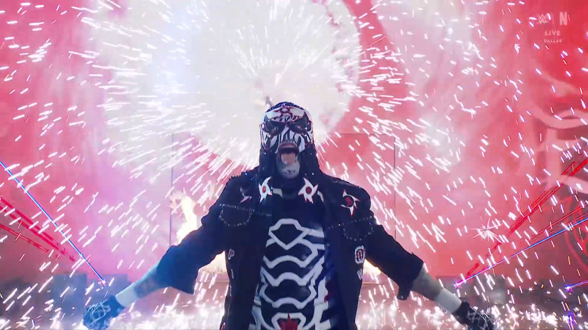 Penta tiene su segunda victoria en RAW, venció a Pete Dune | Superluchas