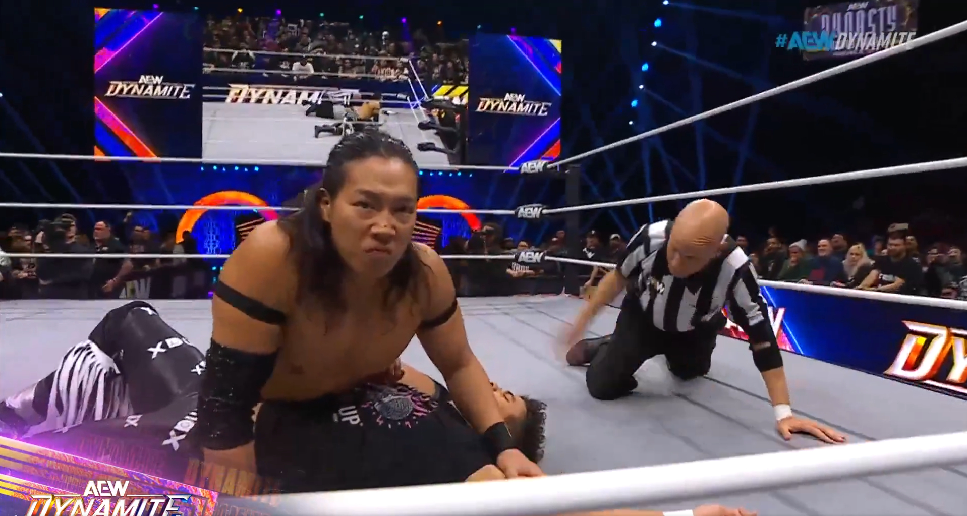 Dynamite: Konosuke Takeshita destrozó a Max Caster | Superluchas