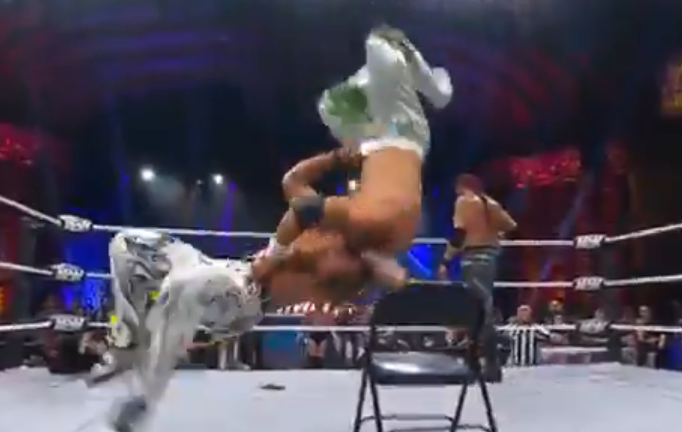 Kyle Fletcher y la Don Callis Family masacraron a Will Ospreay ...