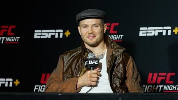 Se revela fecha de regreso y rival para Vettori | Superluchas