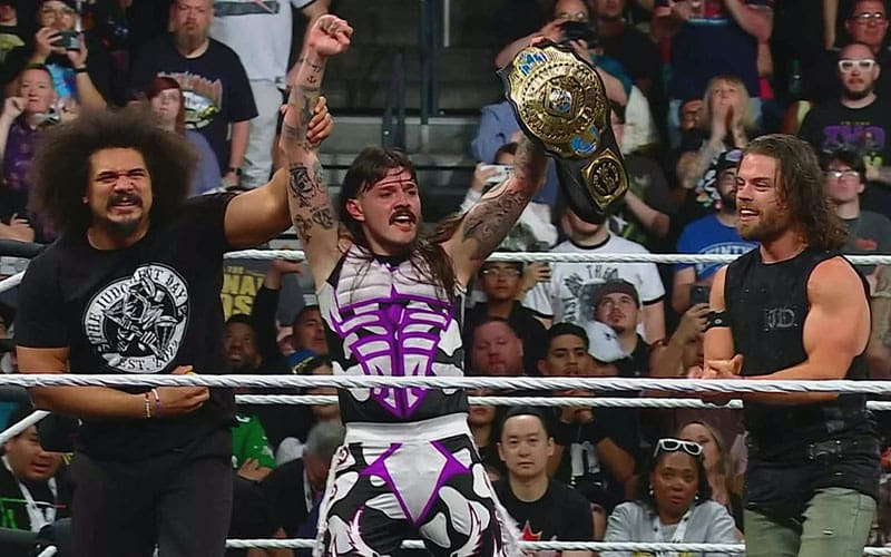 Raw: Dominik Mysterio retuvo ante Penta | Superluchas