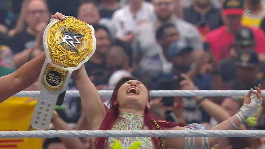 Iyo Sky retiene el Campeonato Mundial Femenil en WrestleMania 41 | Superluchas