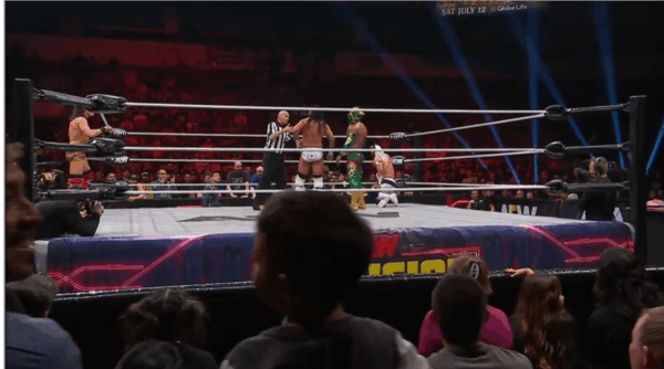 Mike «Speedball» Bailey y Komander se imponen a RUSH y Dralístico ...