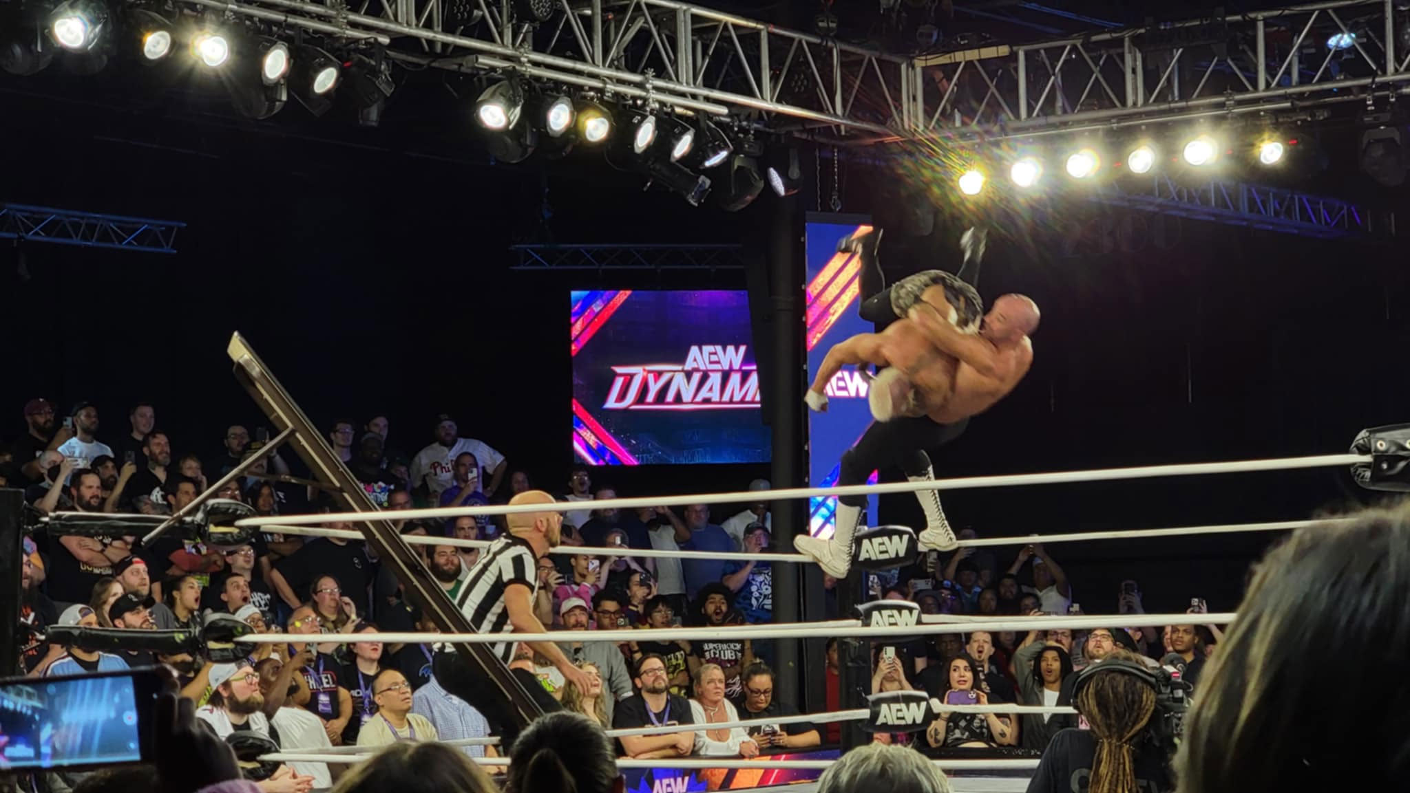 AEW DYNAMITE 27 de agosto 2025 | Resultados en vivo | Superluchas