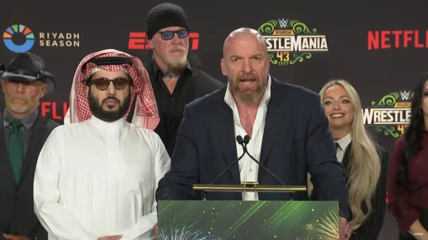 Seth Rollins habla del acuerdo entre WWE y Arabia Saudita | Superluchas