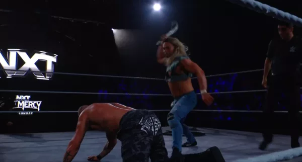 Myles Borne derrota a Lexis King en intenso Lights Out Match de NXT | Superluchas