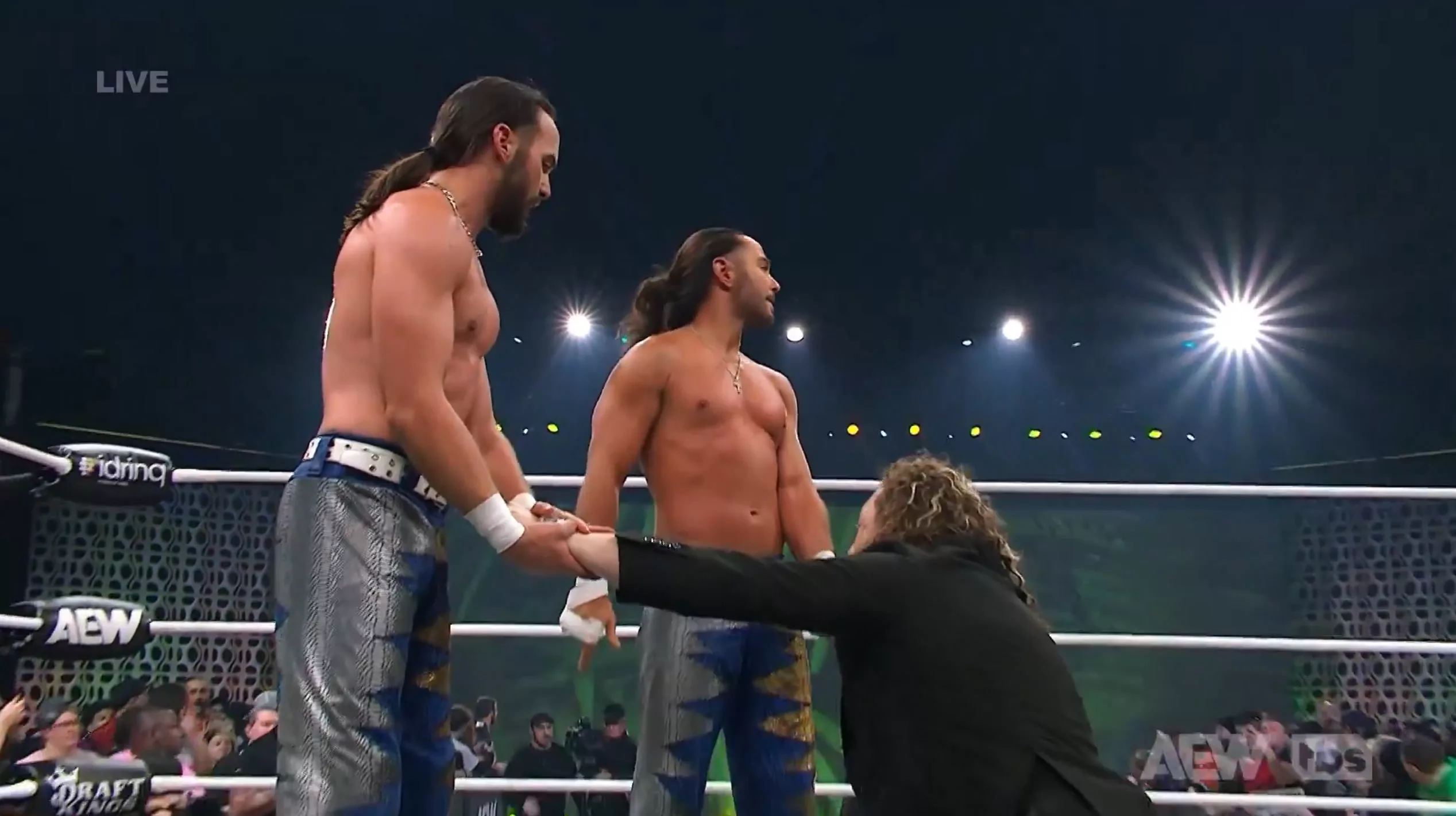 The Young Bucks y Josh Alexander vencen, pero los Jackson siguen sin ...