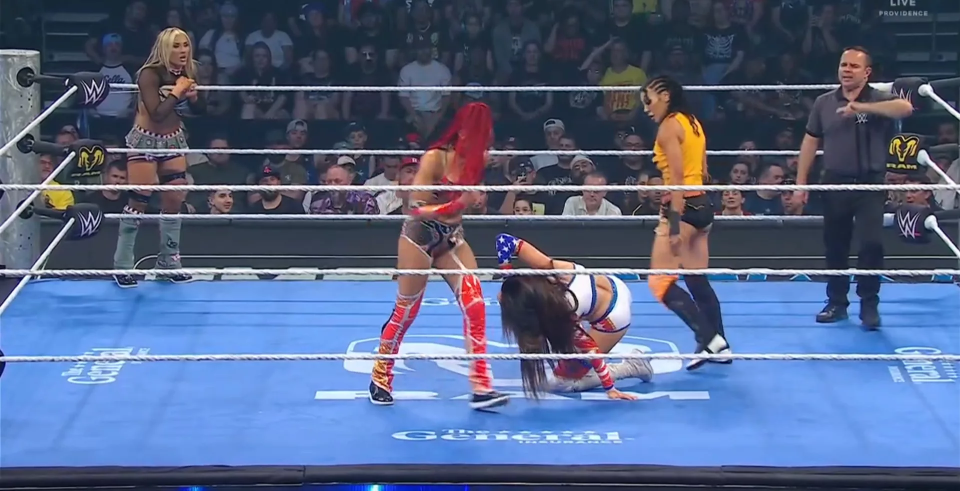SmackDown: Tiffany Stratton y Chelsea Green cayeron ante B-FAB y Michin ...