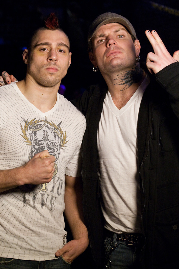 UFC presenta a los nuevos Hardy Boys | Superluchas