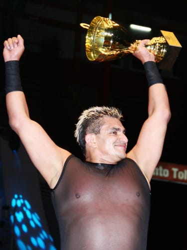 Rápidas del CMLL: Dragón Rojo, Jr. nuevo Campeón Mundial Medio del CMLL ...