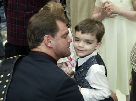 Controversy: The tragedy of Chris Benoit and his family will be made ...