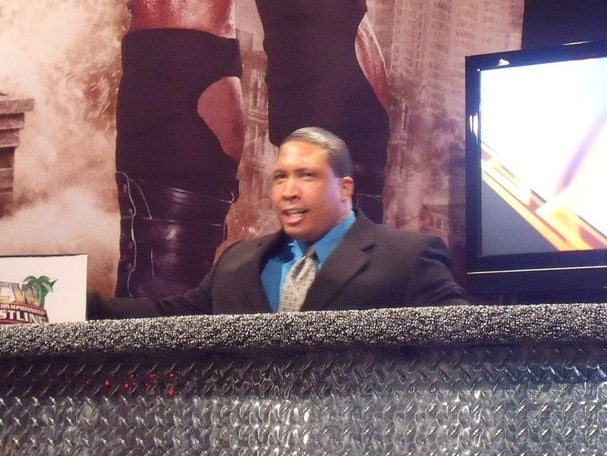 Incidente de A.W. en RAW | Superluchas