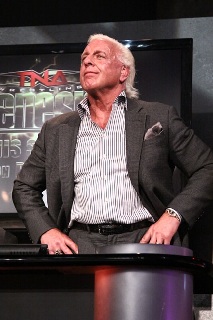 Ric Flair habla de TNA en un evento en vivo de WWE | Superluchas