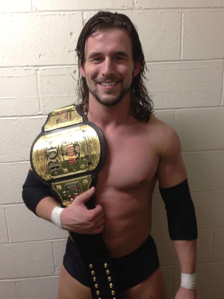 Foto del nuevo título mundial de la Televisión de ROH | Superluchas