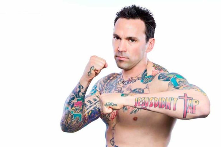 Ex Ranger Jason David Frank reta a CM Punk a un combate de MMA ...